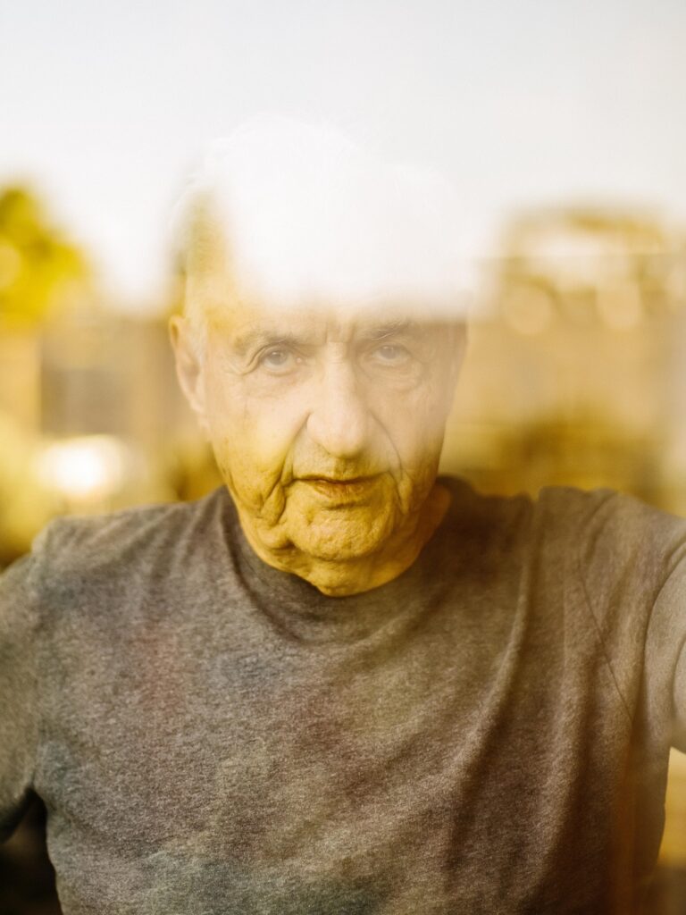 How Frank Gehry Defined His Look in Santa Monica and Has Influenced a ...